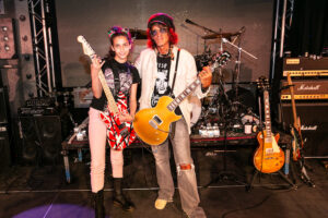 Interview | Teenager Helena Harris rocks the 80s - HeadBangers Lifestyle